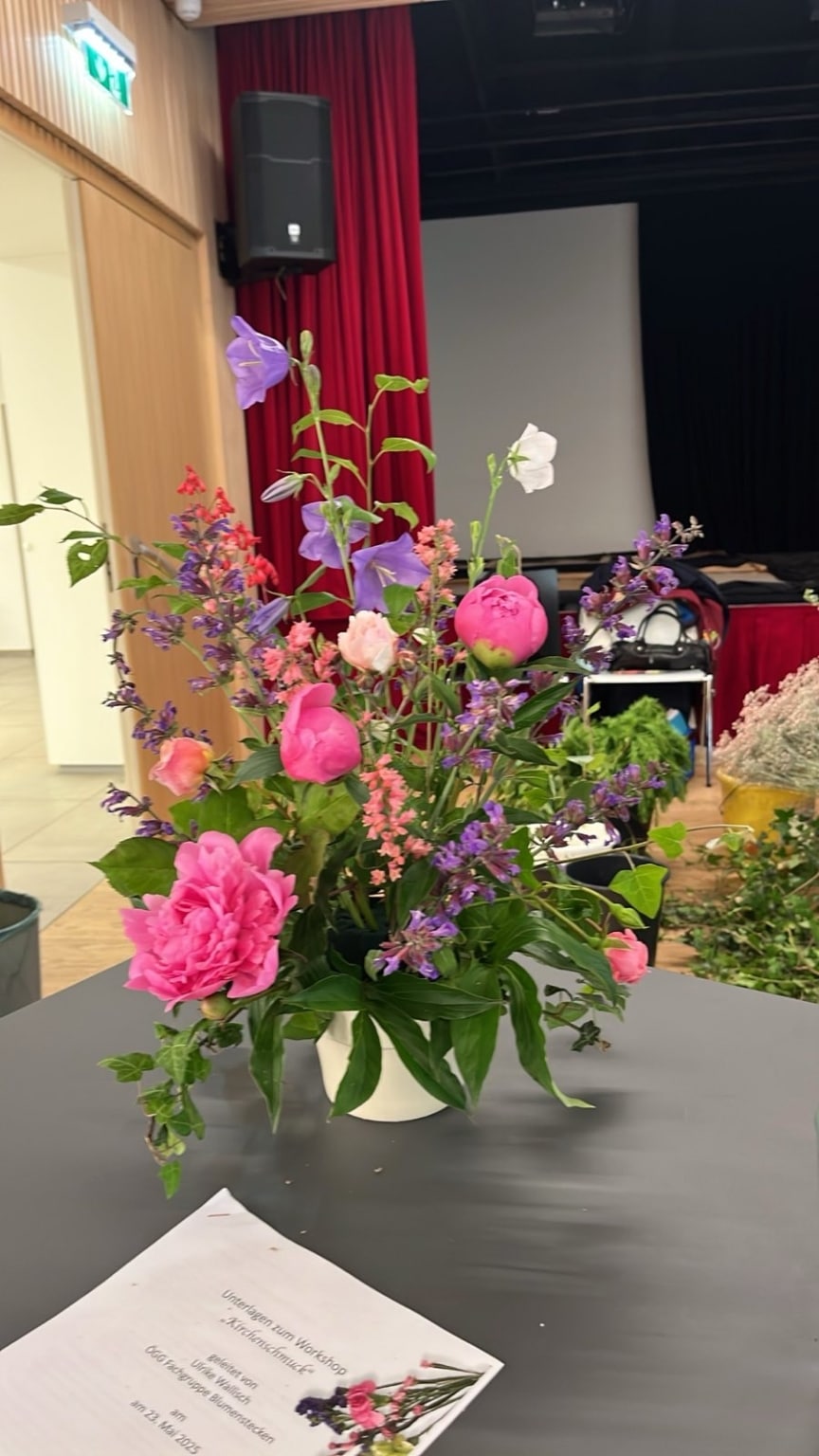 Kirchenschmuck-Workshop in der Krim - Pfarre Franz von Sales